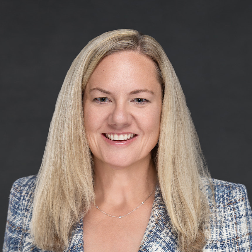 Lindsay Leach | People | Heidrick & Struggles